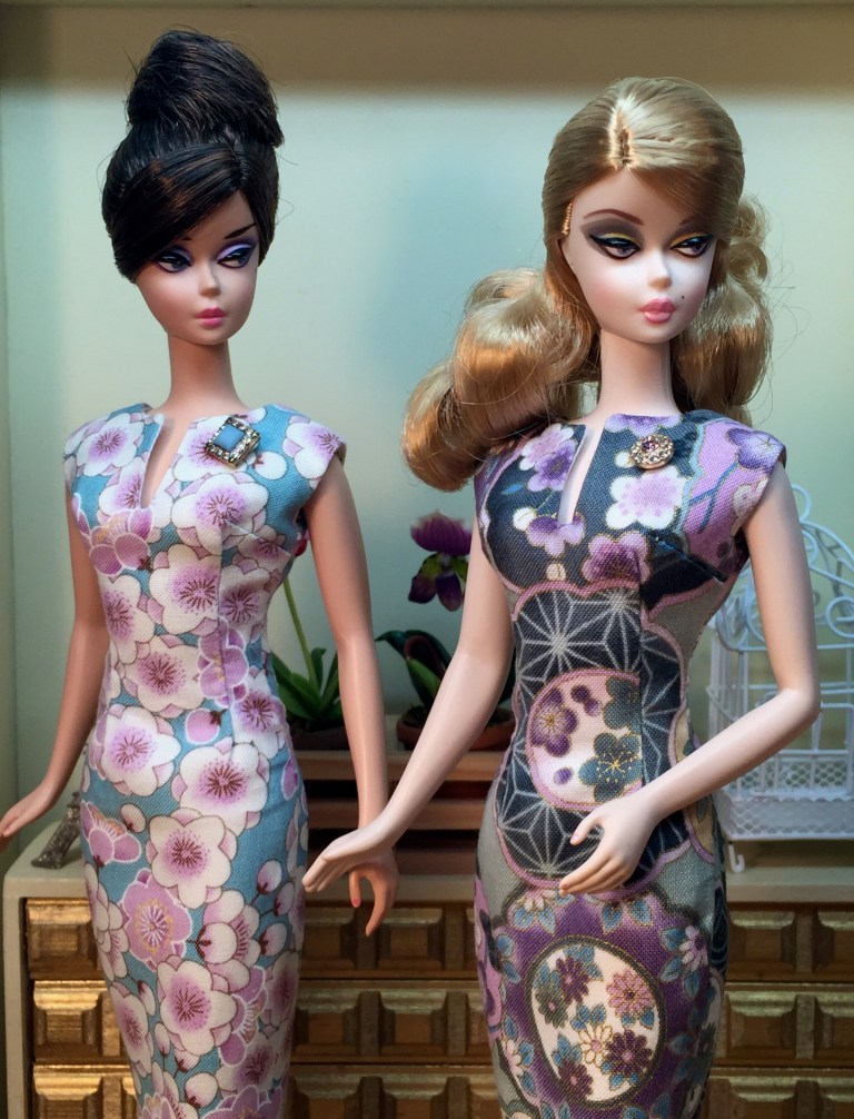 Split Neck Sheaths in Tranquil Garden | bellissimacouturefashions